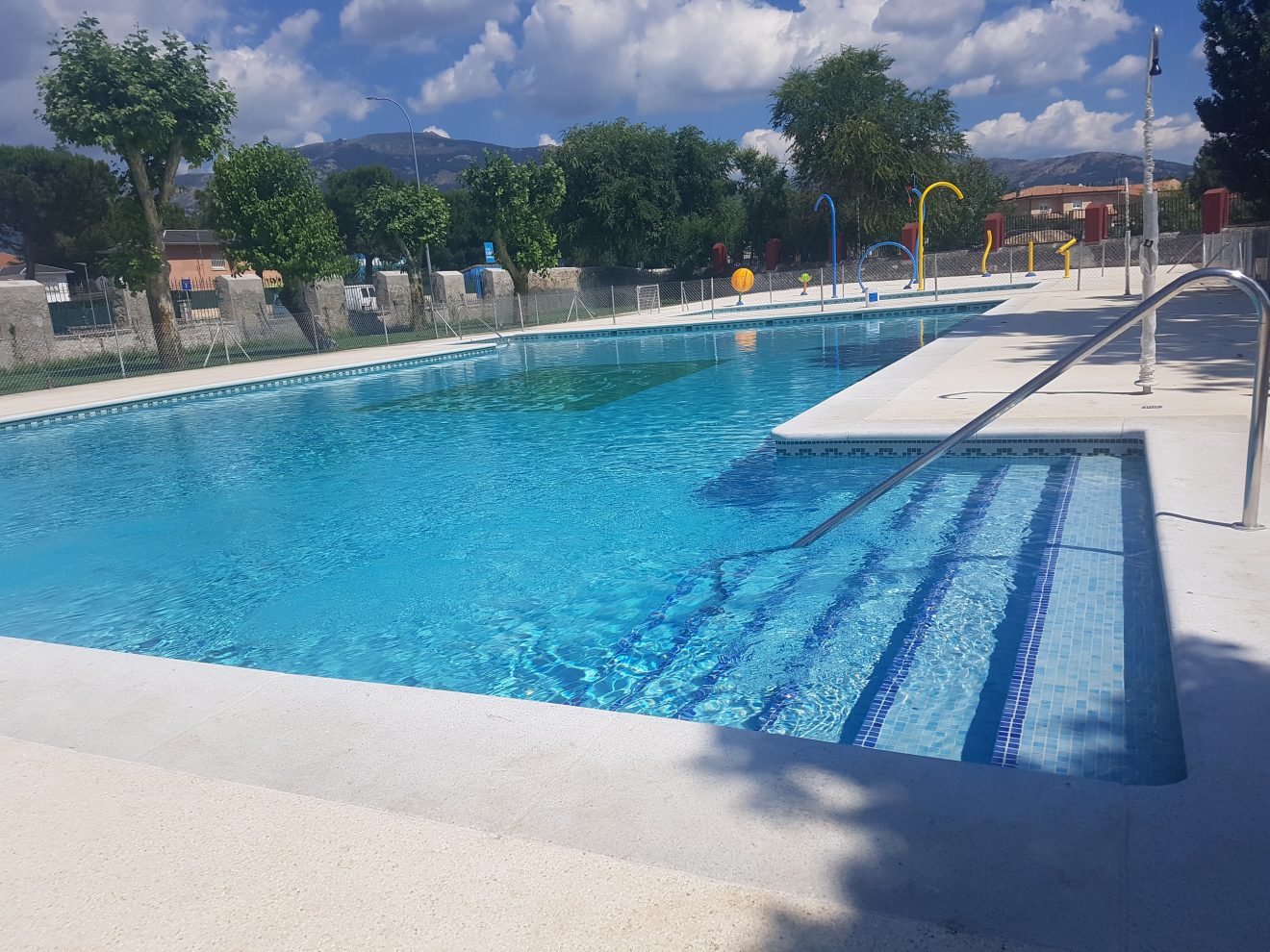 piscina de verano soto del real 2 - Ayuntamiento - Soto del Real